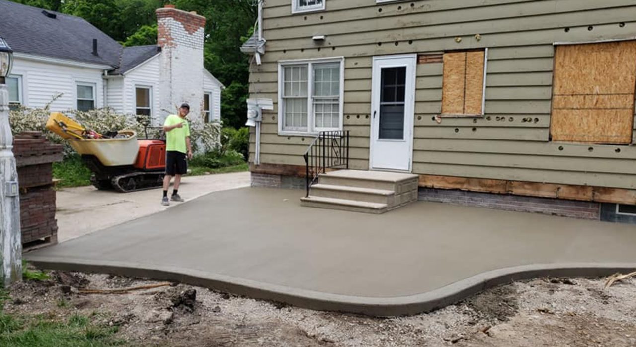 An Ultimate Concrete Driveway Maintenance & Care Guide 2024